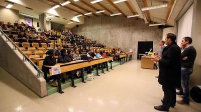 Calais : les étudiants grévistes de l’IUT du littoral ont repris les ...
